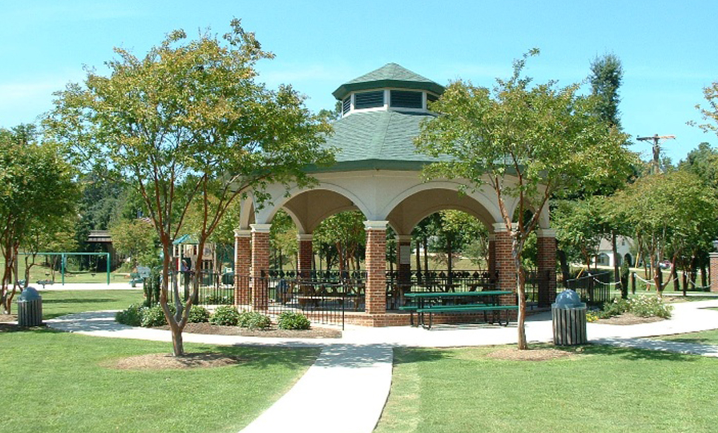 West Cambridge Park - discovergreenwood.com